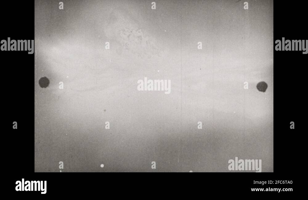 Splitting atoms Stock Videos & Footage - HD and 4K Video Clips - Alamy