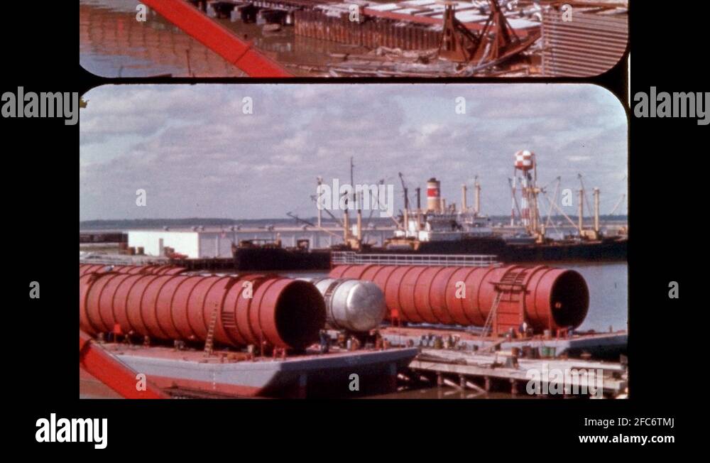 Red barges Stock Videos & Footage - HD and 4K Video Clips - Alamy