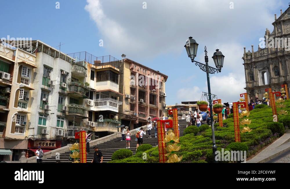 Crowded steps Stock Videos & Footage - HD and 4K Video Clips - Alamy
