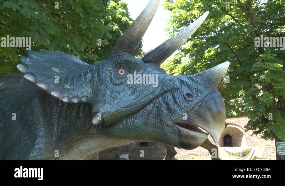 Realistic dinosaur Stock Videos & Footage - HD and 4K Video Clips - Alamy