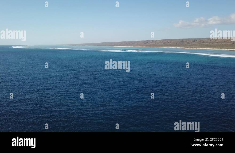 Ningaloo reef aerial Stock Videos & Footage - HD and 4K Video Clips - Alamy