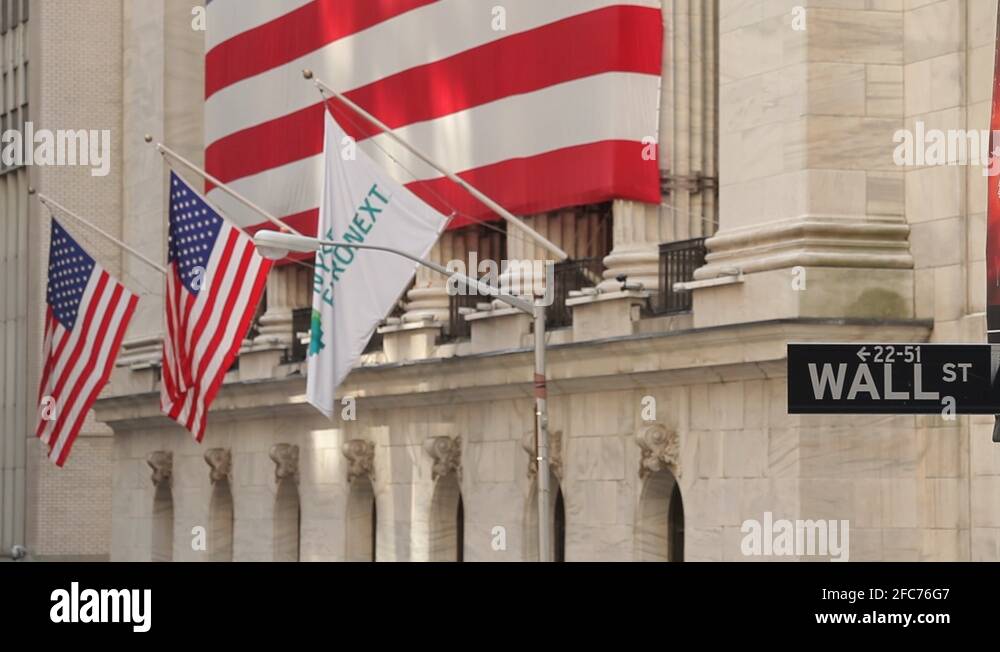 Nyse sign Stock Videos & Footage - HD and 4K Video Clips - Alamy
