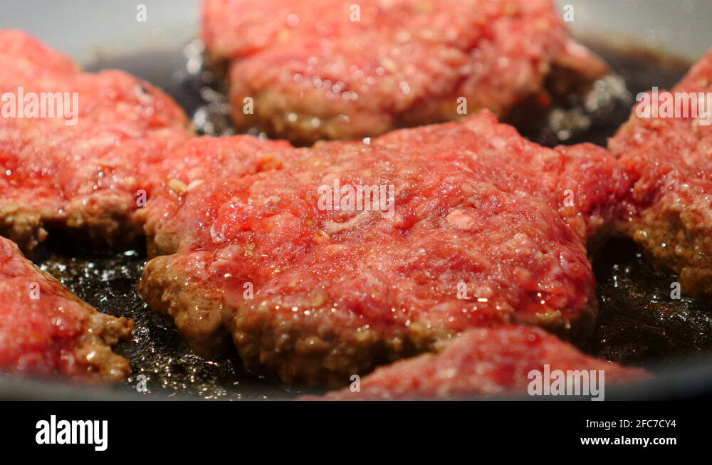 Cooking ground beef Stock Videos & Footage - HD and 4K Video Clips - Alamy
