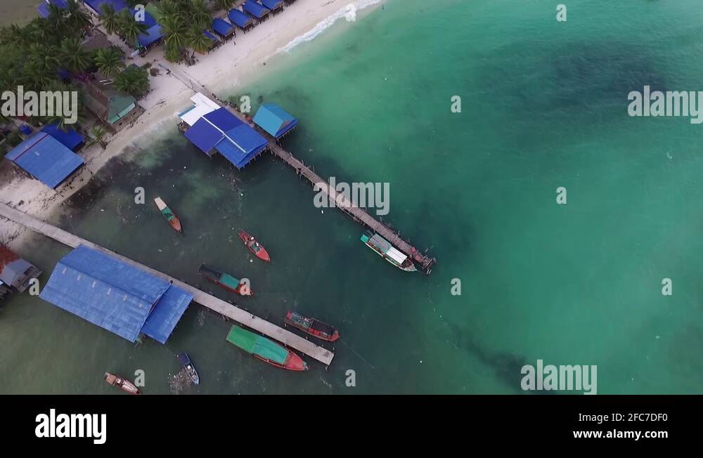 Ports and piers Stock Videos & Footage - HD and 4K Video Clips - Alamy