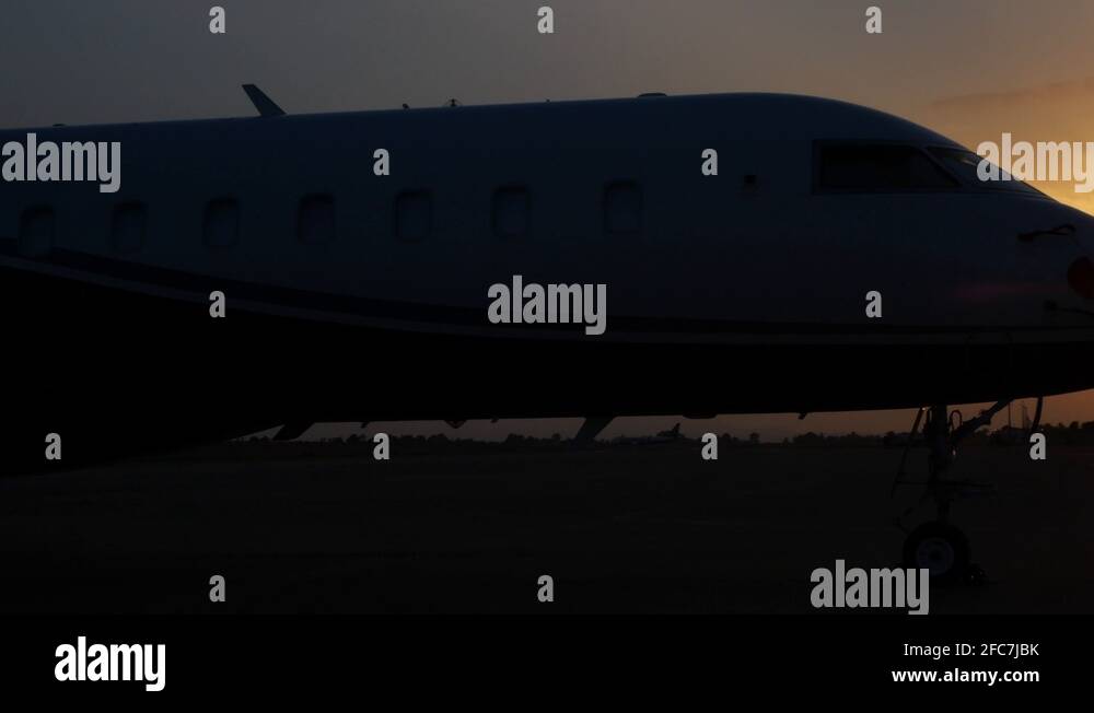 Jumbo jet nose Stock Videos & Footage - HD and 4K Video Clips - Alamy