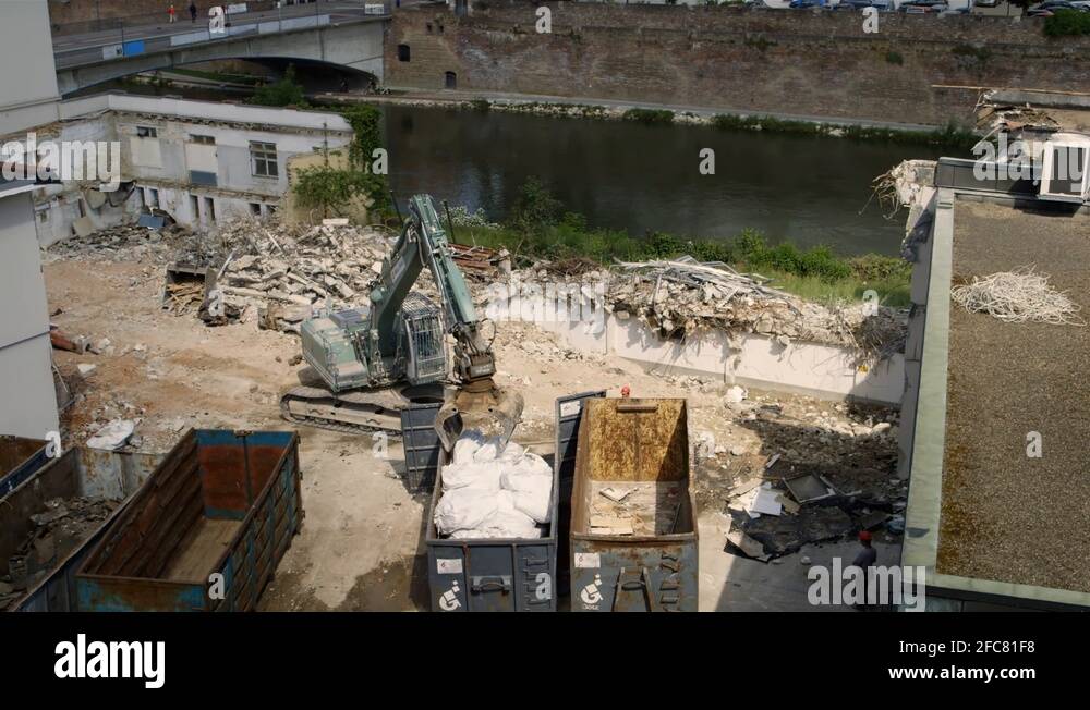 Bags of debris Stock Videos & Footage - HD and 4K Video Clips - Alamy