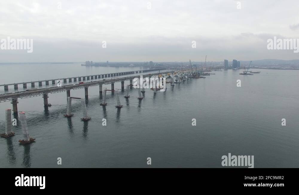 Large concrete pillars Stock Videos & Footage - HD and 4K Video Clips ...