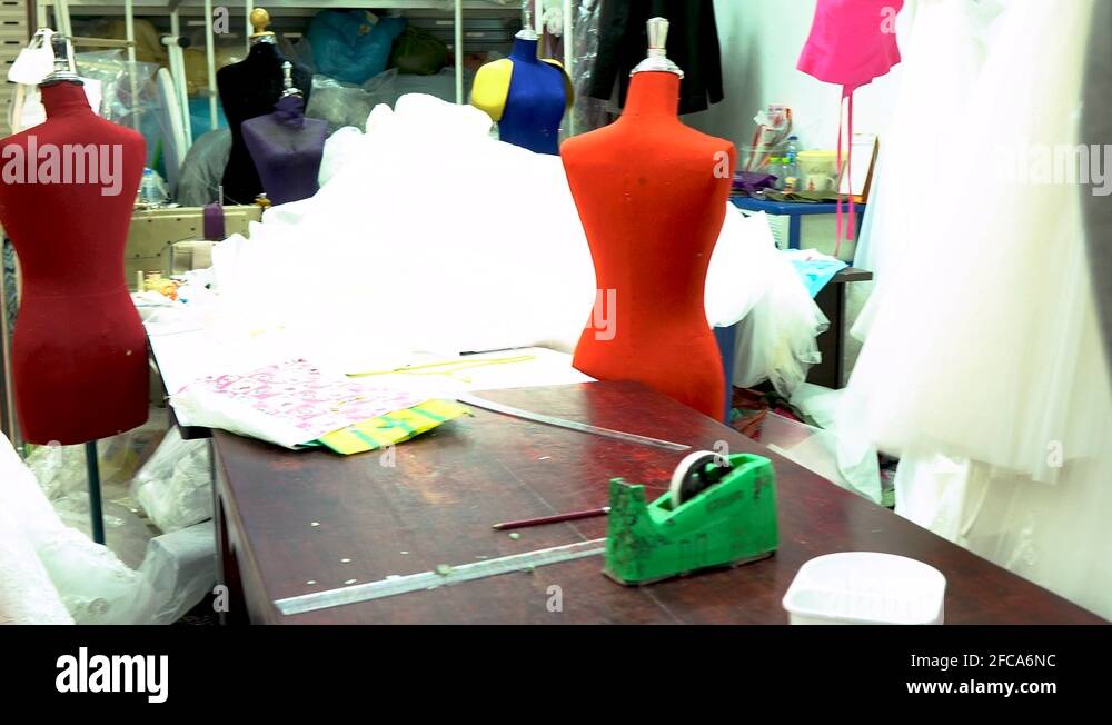 Seamstress sign Stock Videos & Footage - HD and 4K Video Clips - Alamy
