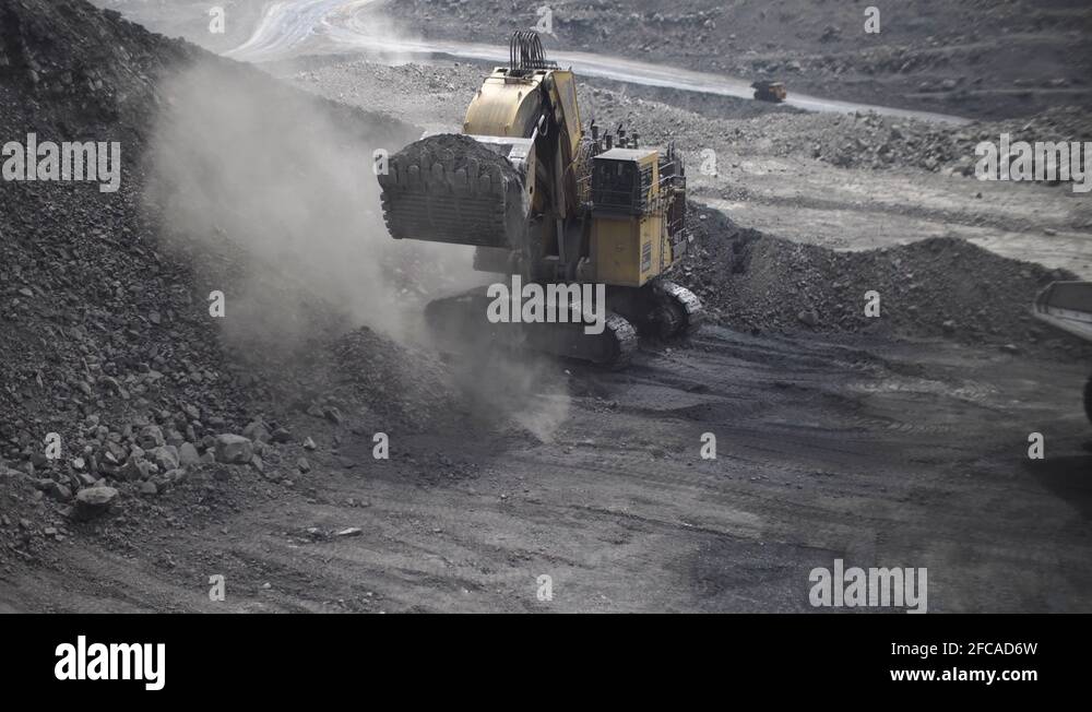 Mine coal truck loading Stock Videos & Footage - HD and 4K Video Clips ...