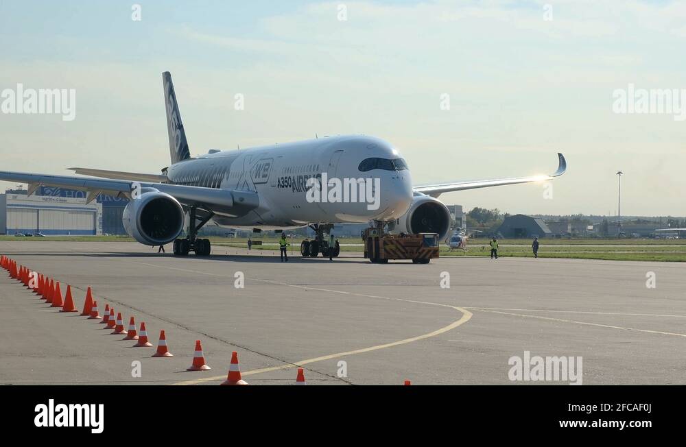 The new commercial widebody jet Airbus A350 XWB Stock Video Footage - Alamy