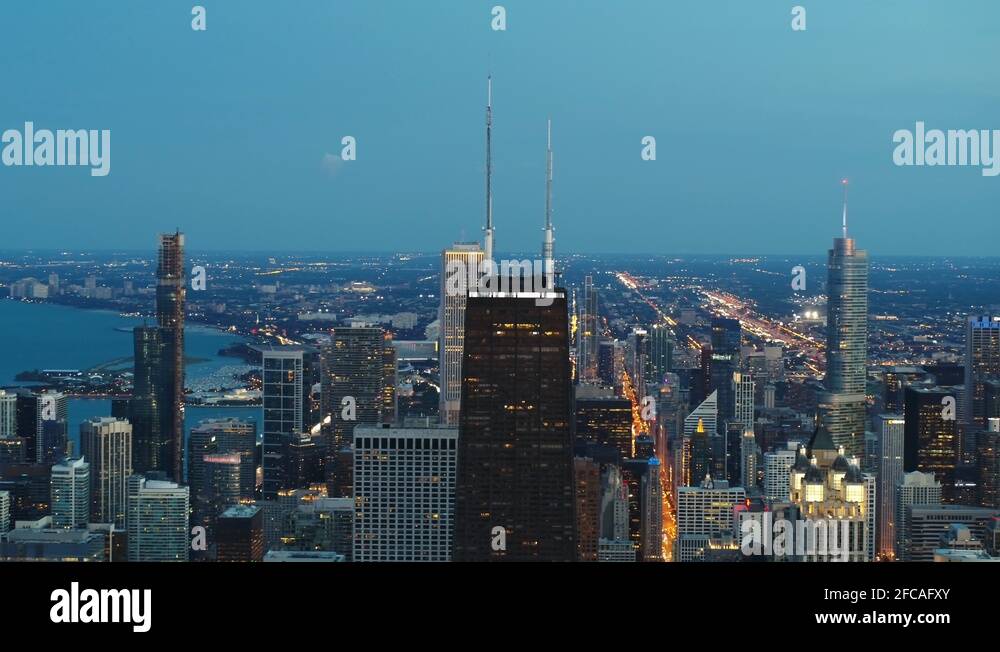 360 chicago tower Stock Videos & Footage - HD and 4K Video Clips - Alamy