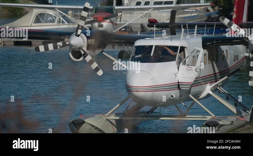 Twin engines Stock Videos & Footage - HD and 4K Video Clips - Alamy