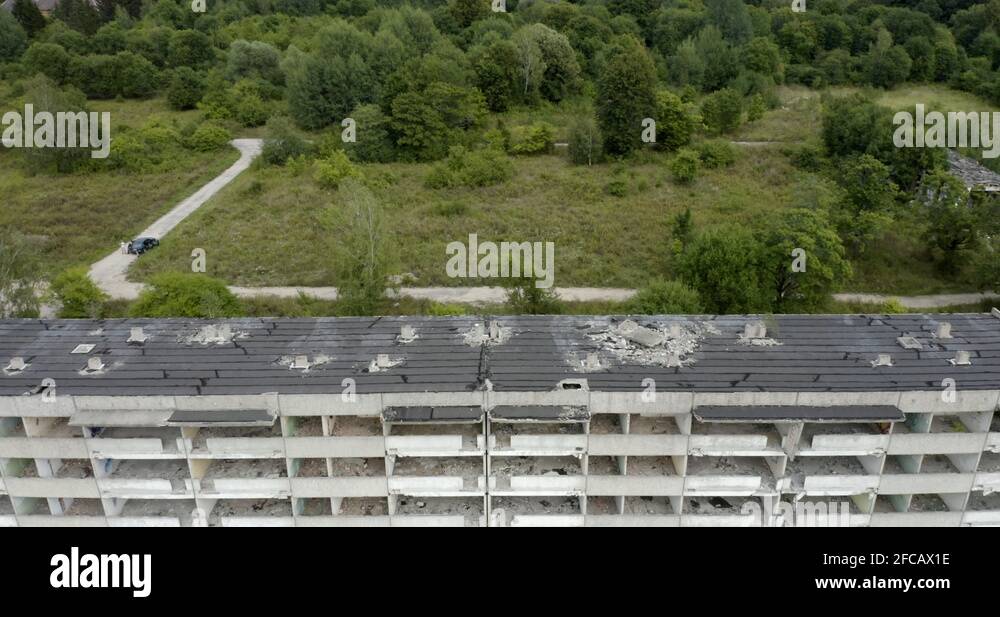 Wilderness overgrown building Stock Videos & Footage - HD and 4K Video ...