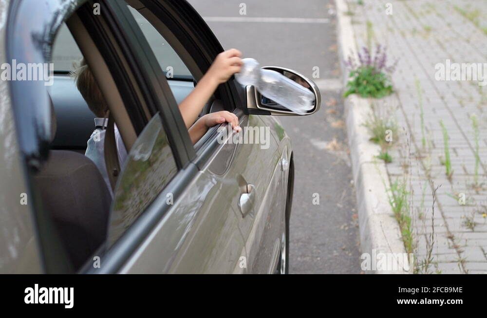 Throwing litter car Stock Videos & Footage - HD and 4K Video Clips - Alamy