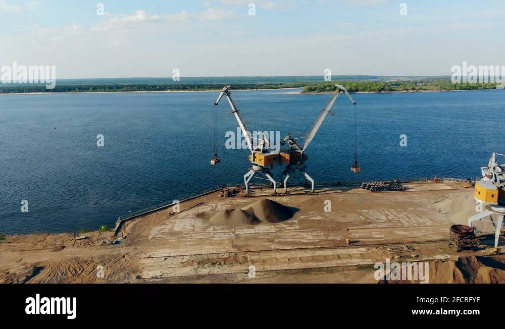 Full barge Stock Videos & Footage - HD and 4K Video Clips - Alamy
