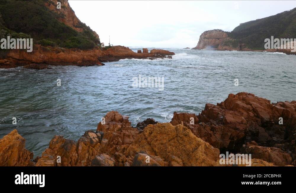 A beautiful summers day overlooking the Knysna Heads from a viewpoint ...