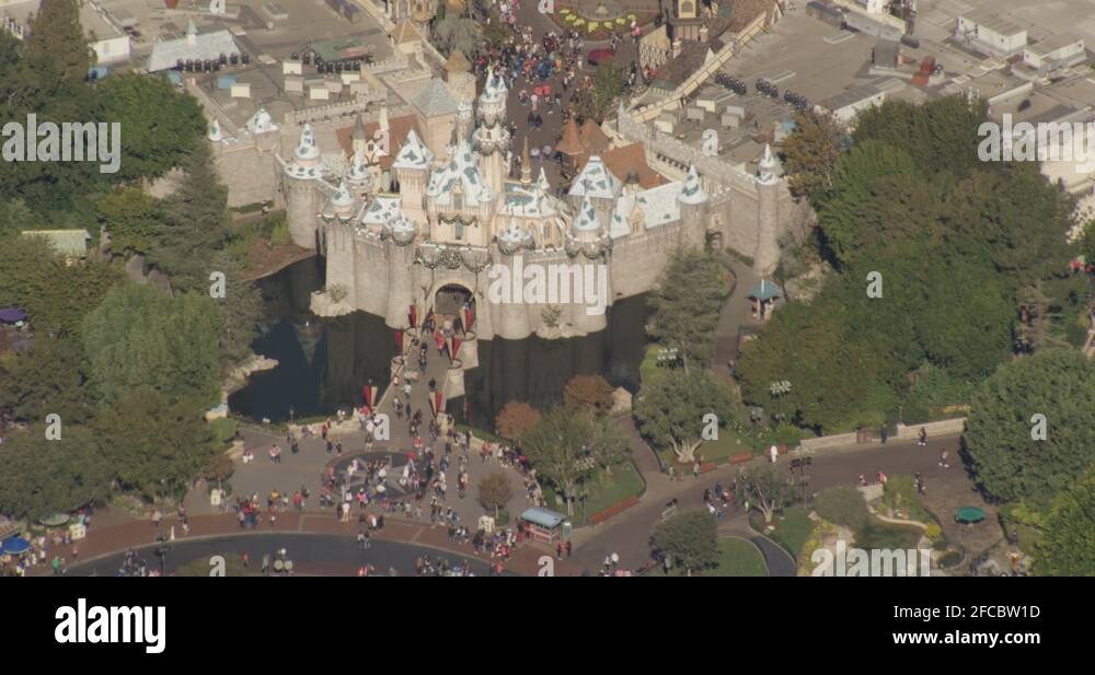 Disneyland castle Stock Videos & Footage - HD and 4K Video Clips - Alamy