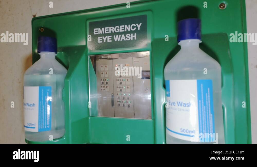 First aid kit sign Stock Videos & Footage - HD and 4K Video Clips - Alamy