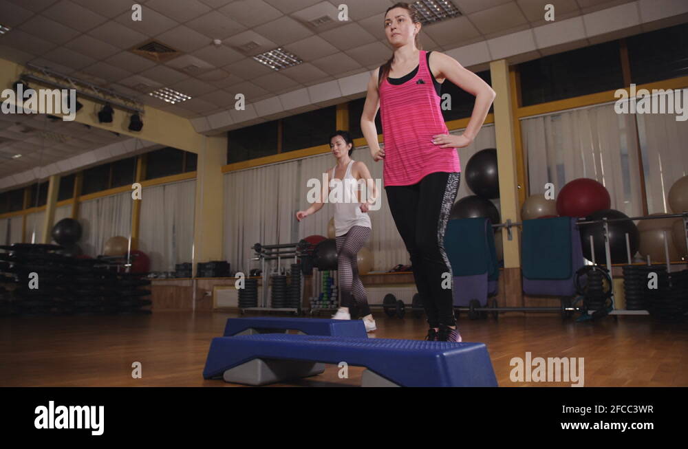Step aérobic Stock Videos & Footage - HD and 4K Video Clips - Alamy
