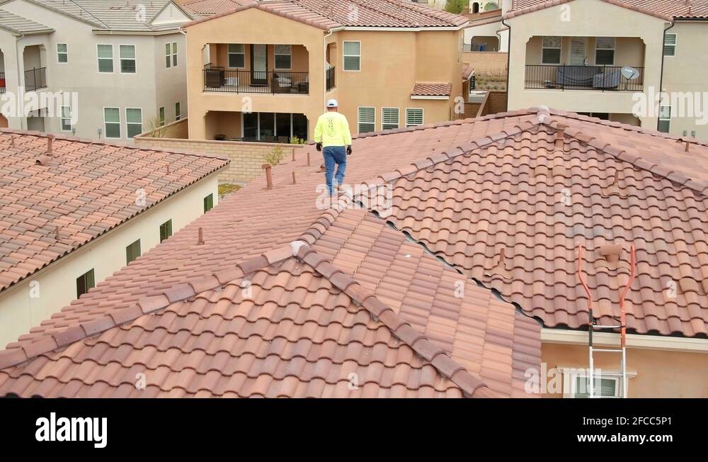 Installation installer Stock Videos & Footage - HD and 4K Video Clips ...