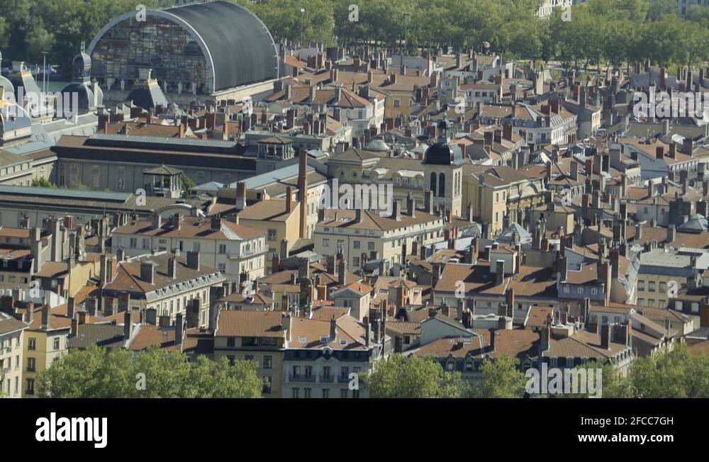 Lyon buildings Stock Videos & Footage - HD and 4K Video Clips - Alamy