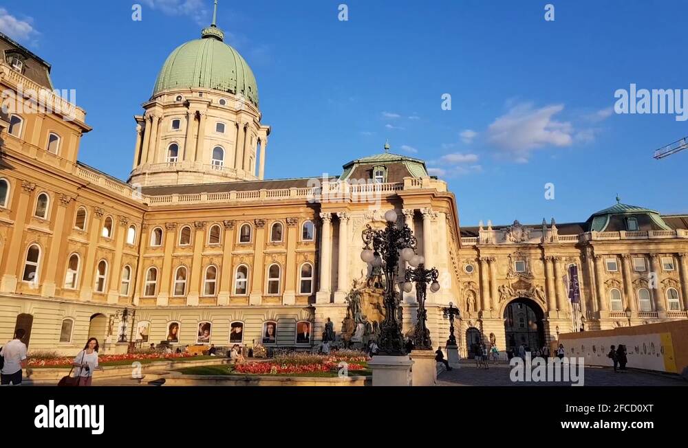 Budavari palota Stock Videos & Footage - HD and 4K Video Clips - Alamy