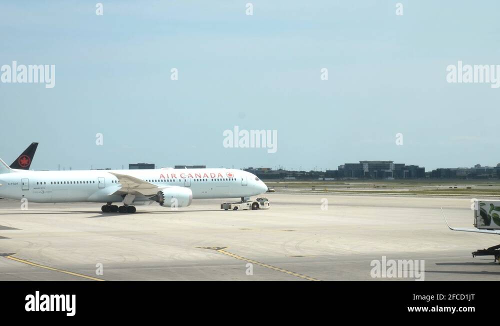 Boeing 787 dreamliner take off air Stock Videos & Footage - HD and 4K ...