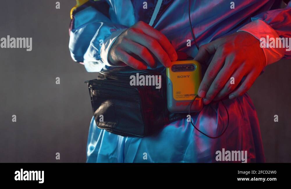Sony walkman 80s Stock Videos & Footage - HD and 4K Video Clips - Alamy