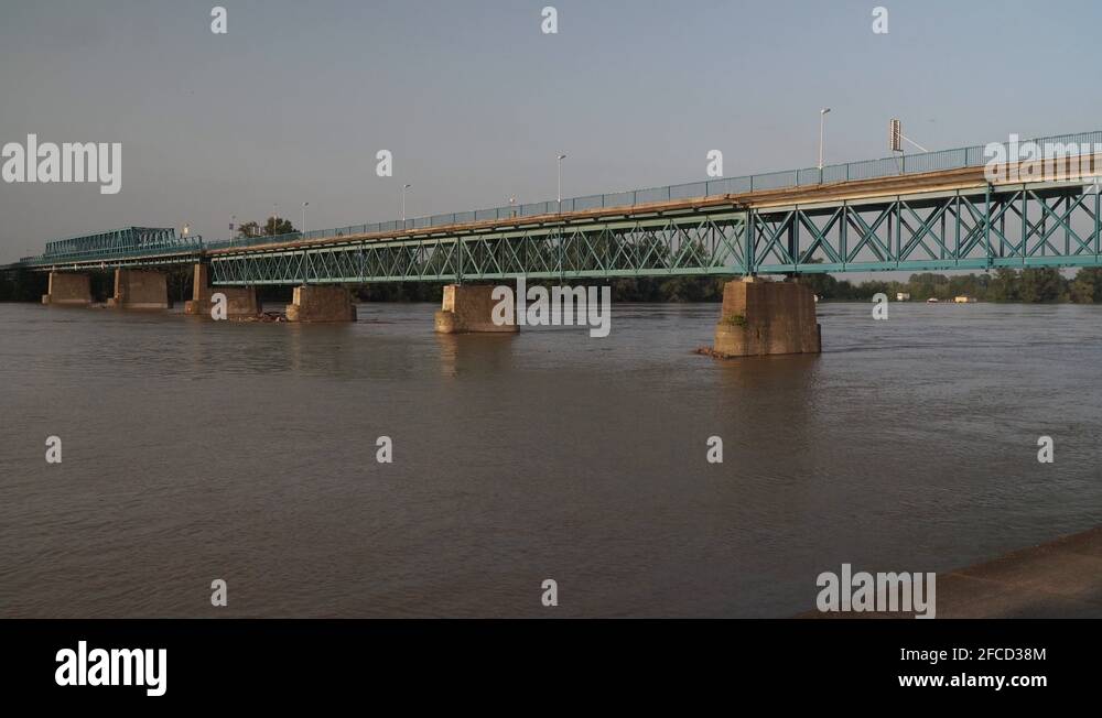 Border union bridge Stock Videos & Footage - HD and 4K Video Clips - Alamy
