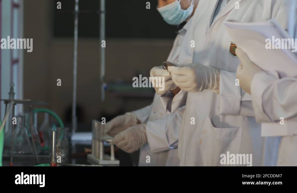 Titration Stock Videos & Footage - HD and 4K Video Clips - Alamy