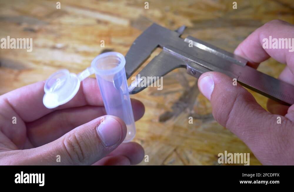 Measuring test tube Stock Videos & Footage - HD and 4K Video Clips - Alamy