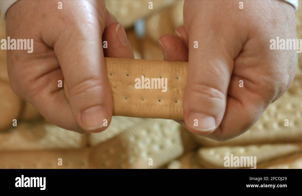 Crispy wafer fingers Stock Videos & Footage - HD and 4K Video Clips - Alamy