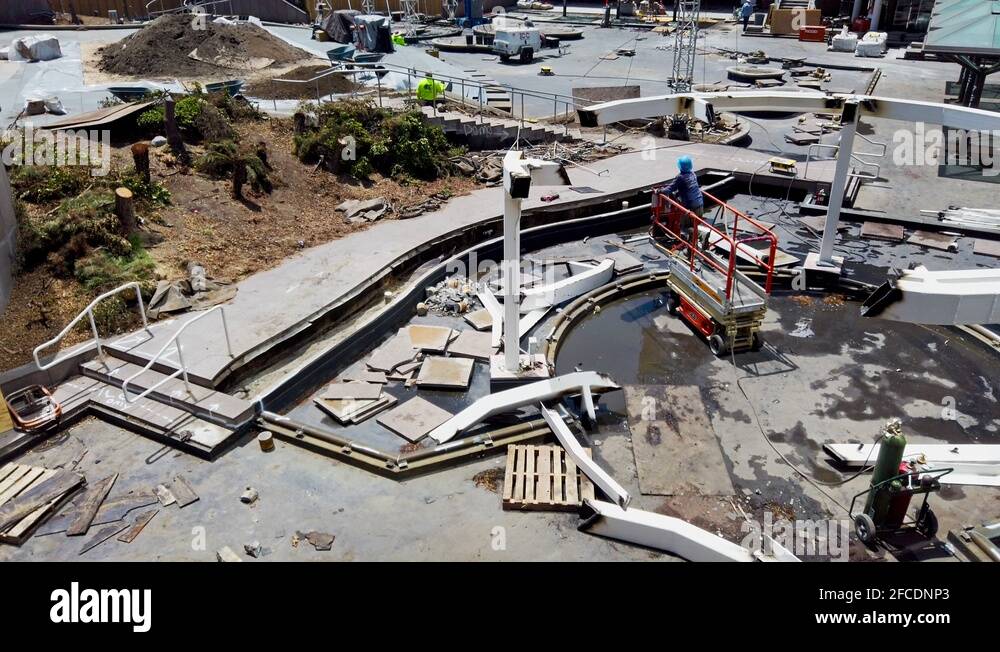 Grand construction Stock Videos & Footage - HD and 4K Video Clips - Alamy