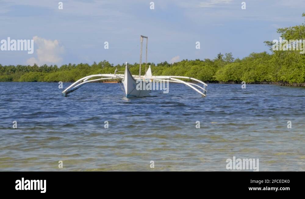 Philippine outrigger Stock Videos & Footage - HD and 4K Video Clips - Alamy