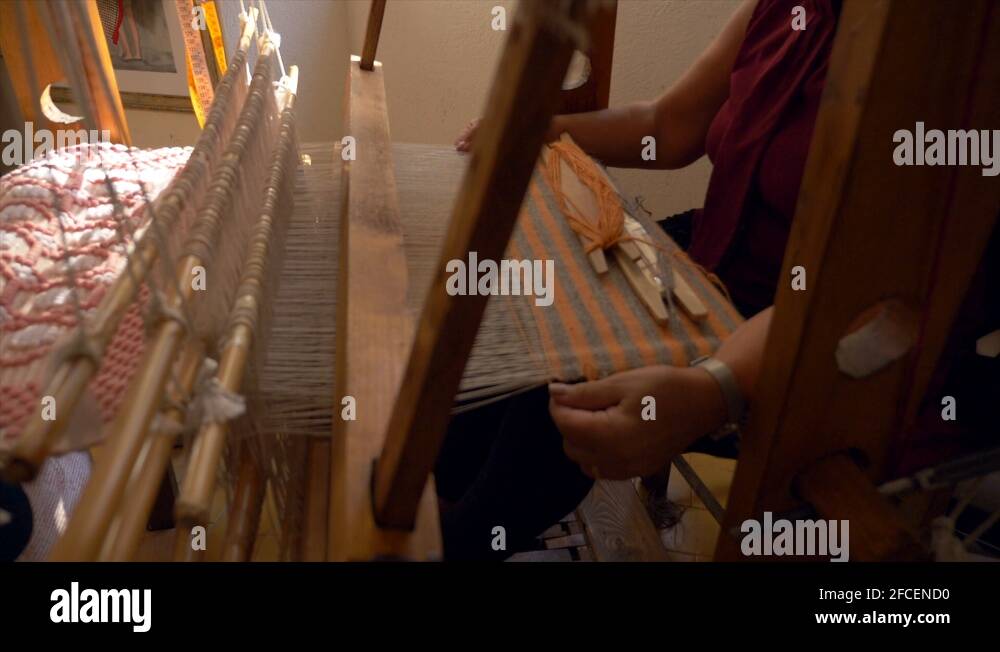 Spindle frame Stock Videos & Footage - HD and 4K Video Clips - Alamy