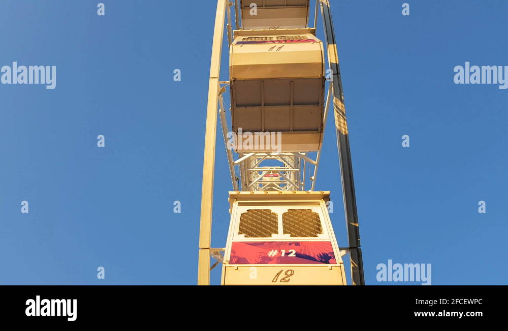 Ferris wheel cabins Stock Videos & Footage - HD and 4K Video Clips - Alamy
