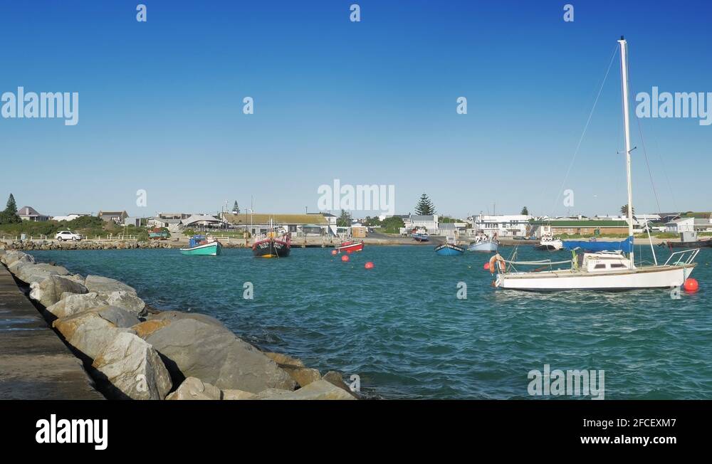 Floating in harbour Stock Videos & Footage - HD and 4K Video Clips - Alamy