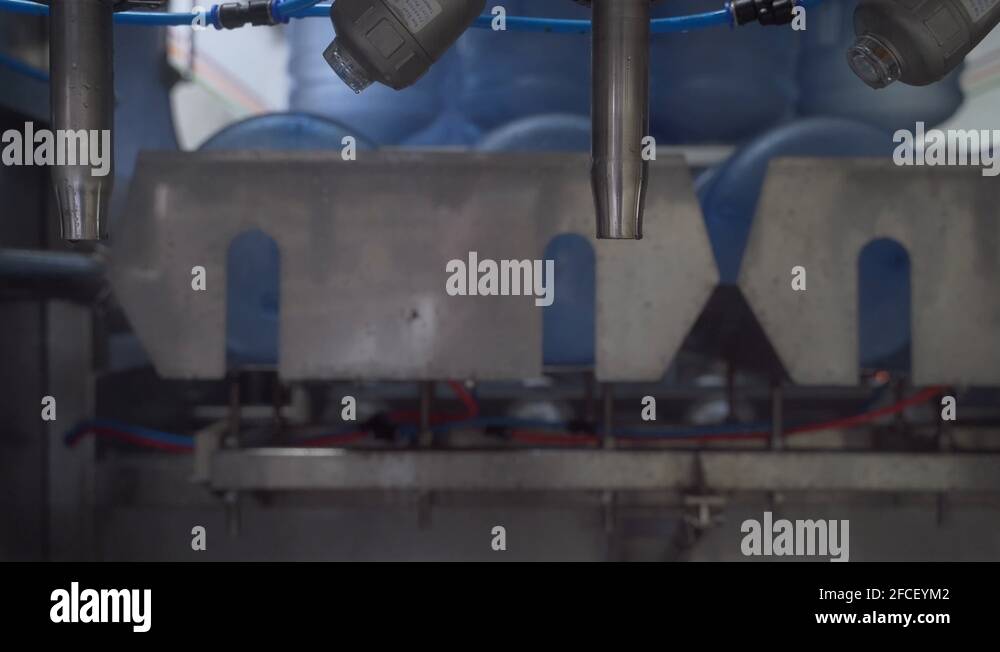 Automated dispenser Stock Videos & Footage - HD and 4K Video Clips - Alamy