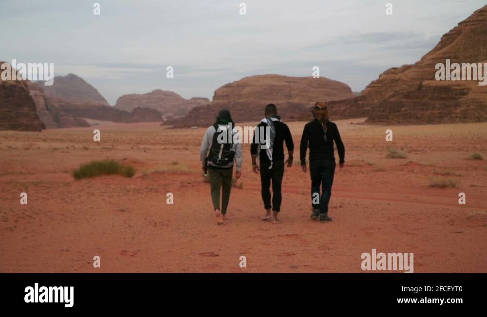 Arabian desert men Stock Videos & Footage - HD and 4K Video Clips - Alamy