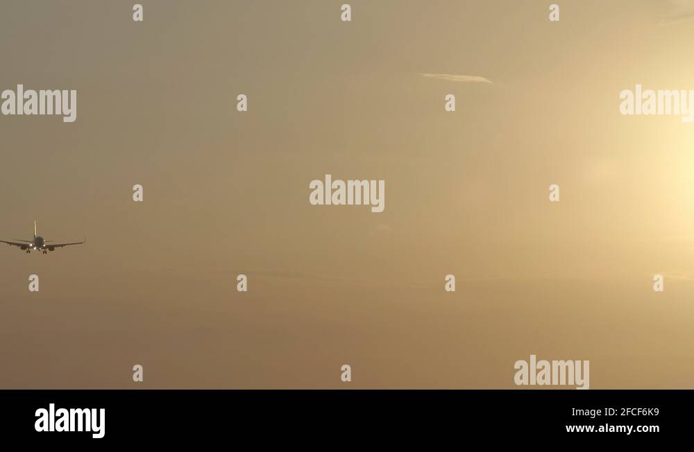 Wind jet airbus a320 in Stock Videos & Footage - HD and 4K Video Clips ...