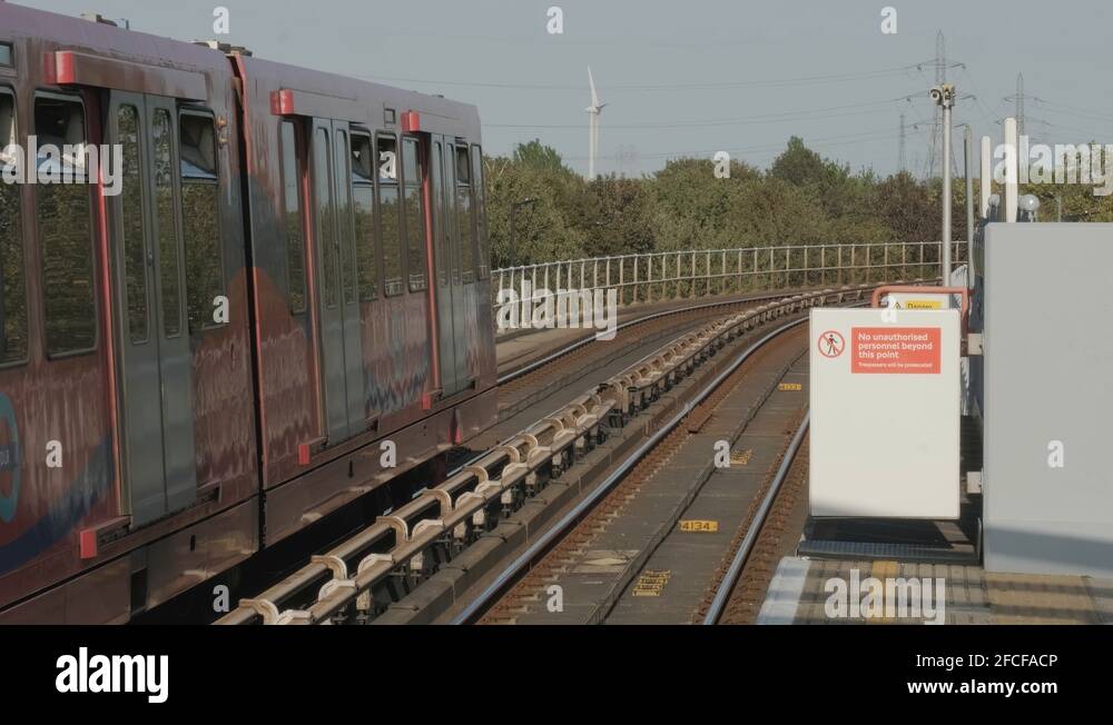 Dlr track Stock Videos & Footage - HD and 4K Video Clips - Alamy