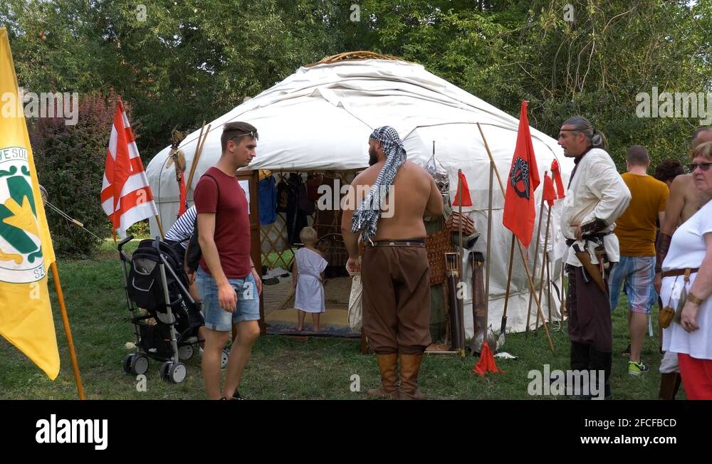 Medieval camp Stock Videos & Footage - HD and 4K Video Clips - Alamy