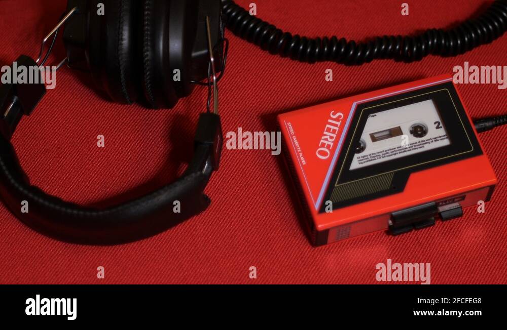 Walkman 80s Stock Videos & Footage - HD and 4K Video Clips - Alamy
