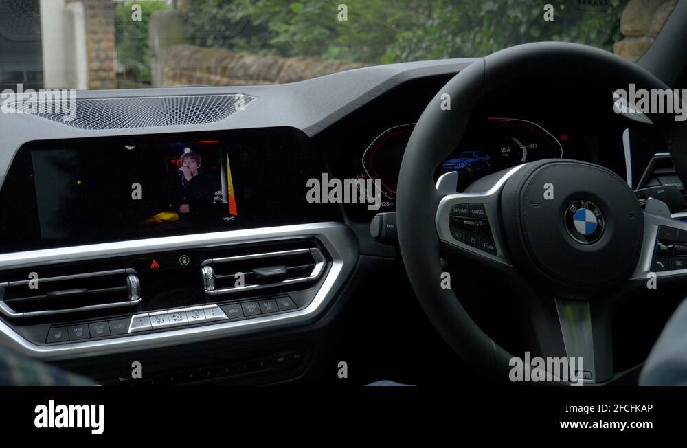 Bmw dashboard Stock Videos & Footage - HD and 4K Video Clips - Alamy