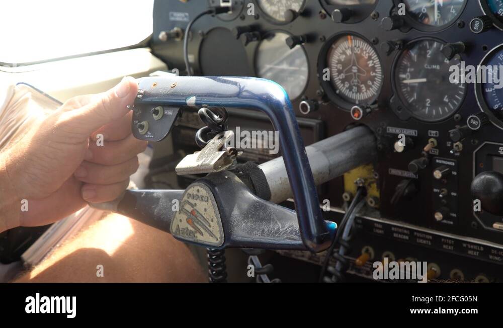 Co pilots Stock Videos & Footage - HD and 4K Video Clips - Alamy
