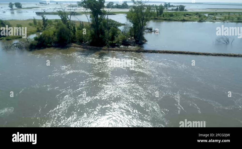 Levee erosion Stock Videos & Footage - HD and 4K Video Clips - Alamy