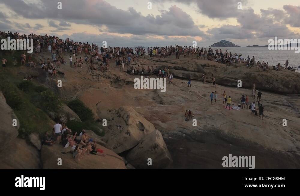 Pedra do arpoador Stock Videos & Footage - HD and 4K Video Clips - Alamy