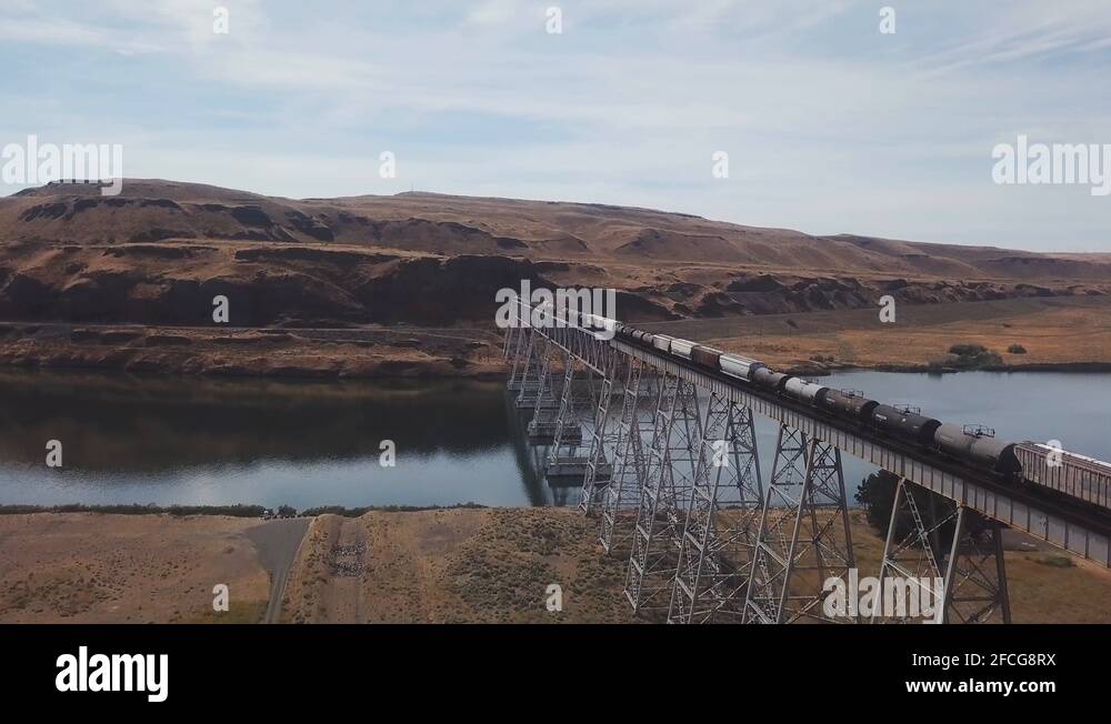 Train crossing the Joso High Bridge, a trestle bridge at Lyon's Ferry ...