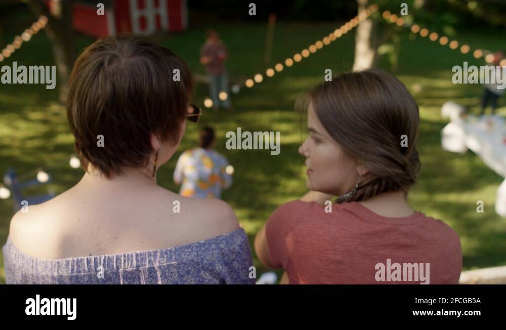 Hanging sit Stock Videos & Footage - HD and 4K Video Clips - Alamy