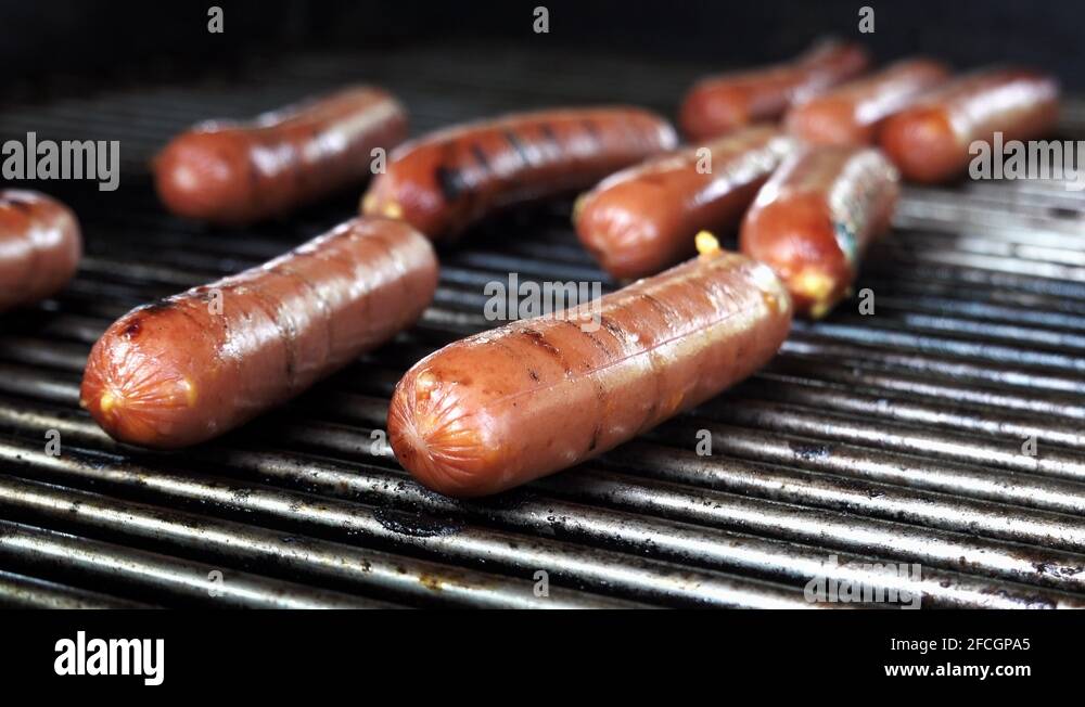 Summer cookout Stock Videos & Footage - HD and 4K Video Clips - Alamy